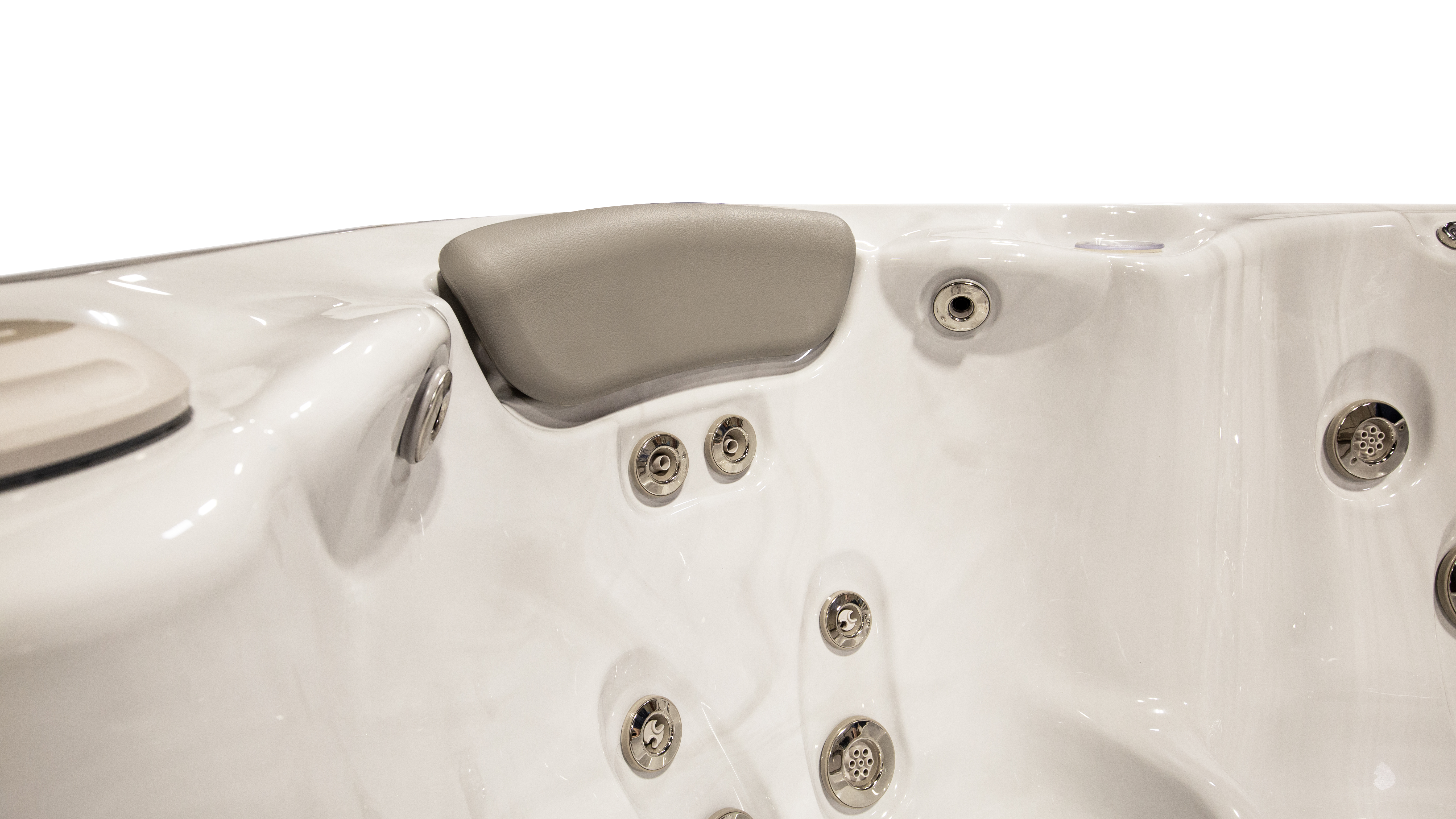 Hydropool Signature Self-Clean Hot Tub 679 -The Perfect Family Hot Tub